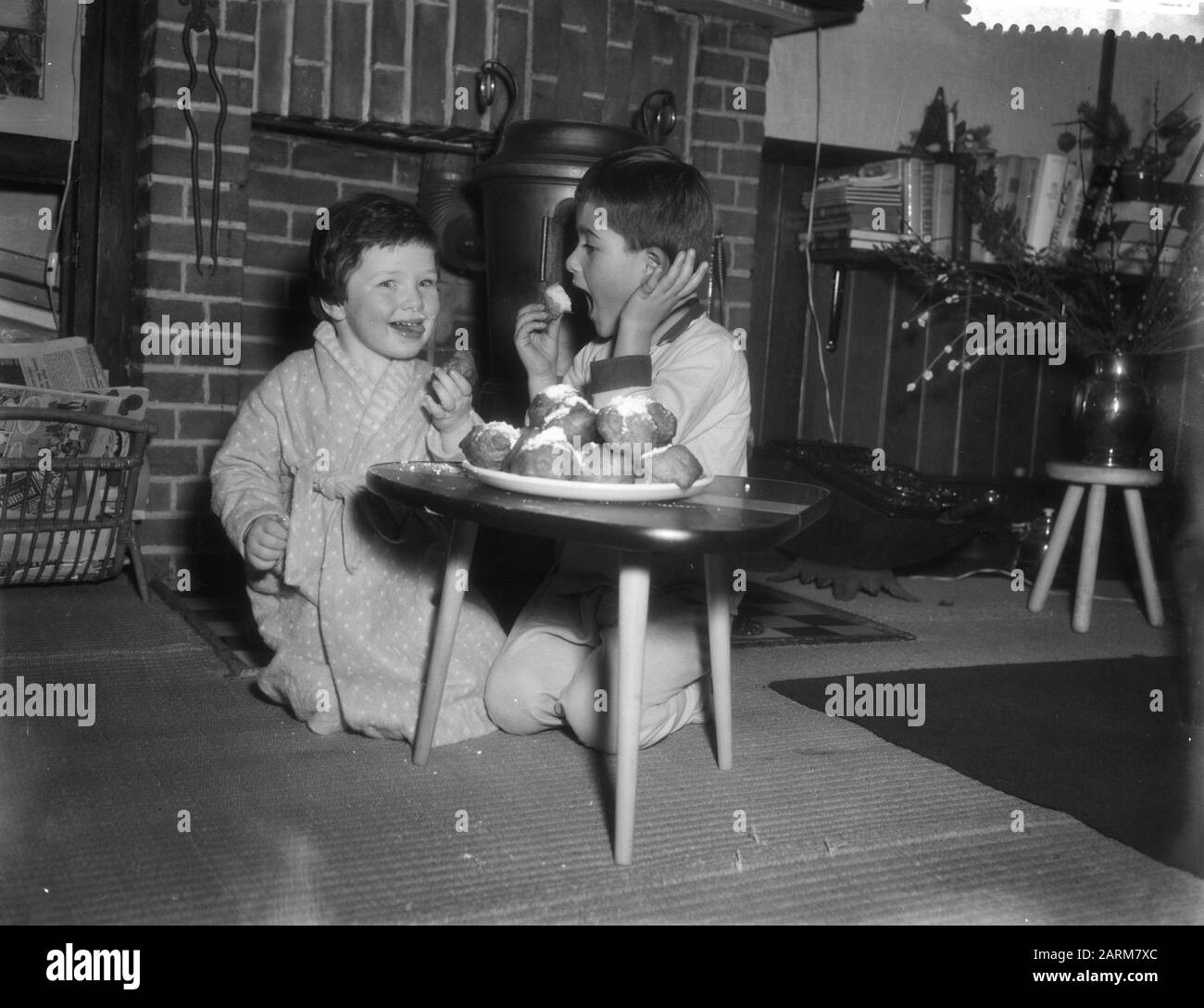 Oil children Black and White Stock Photos & Images - Alamy