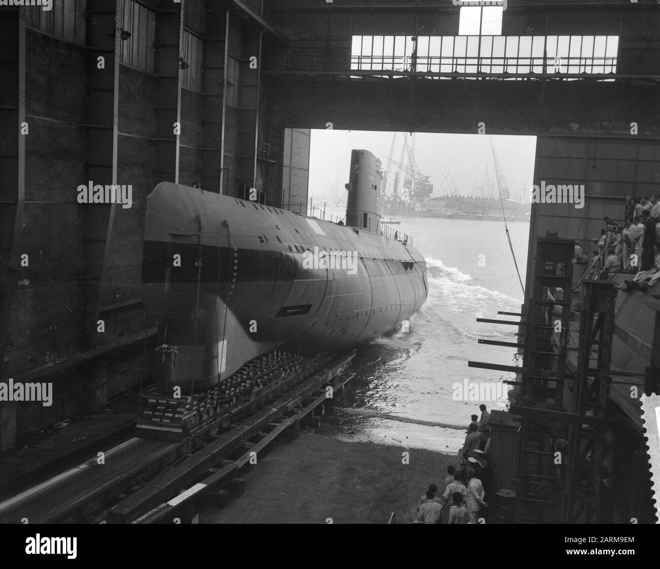 Submarine dolphin hi-res stock photography and images - Alamy