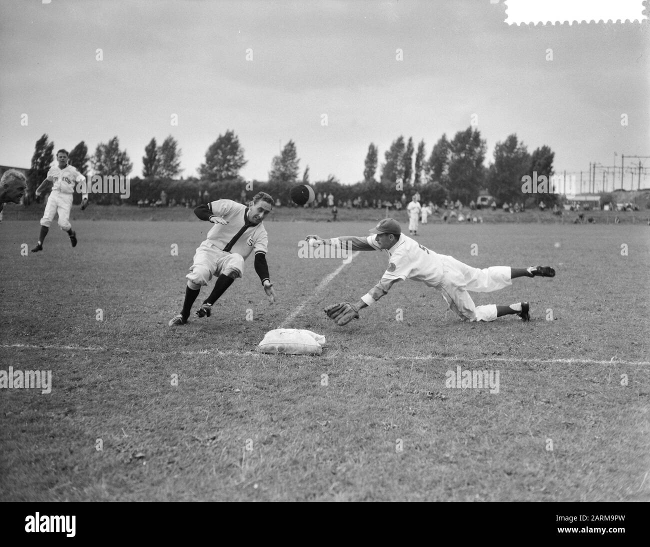 Baseball participation Black and White Stock Photos & Images - Alamy