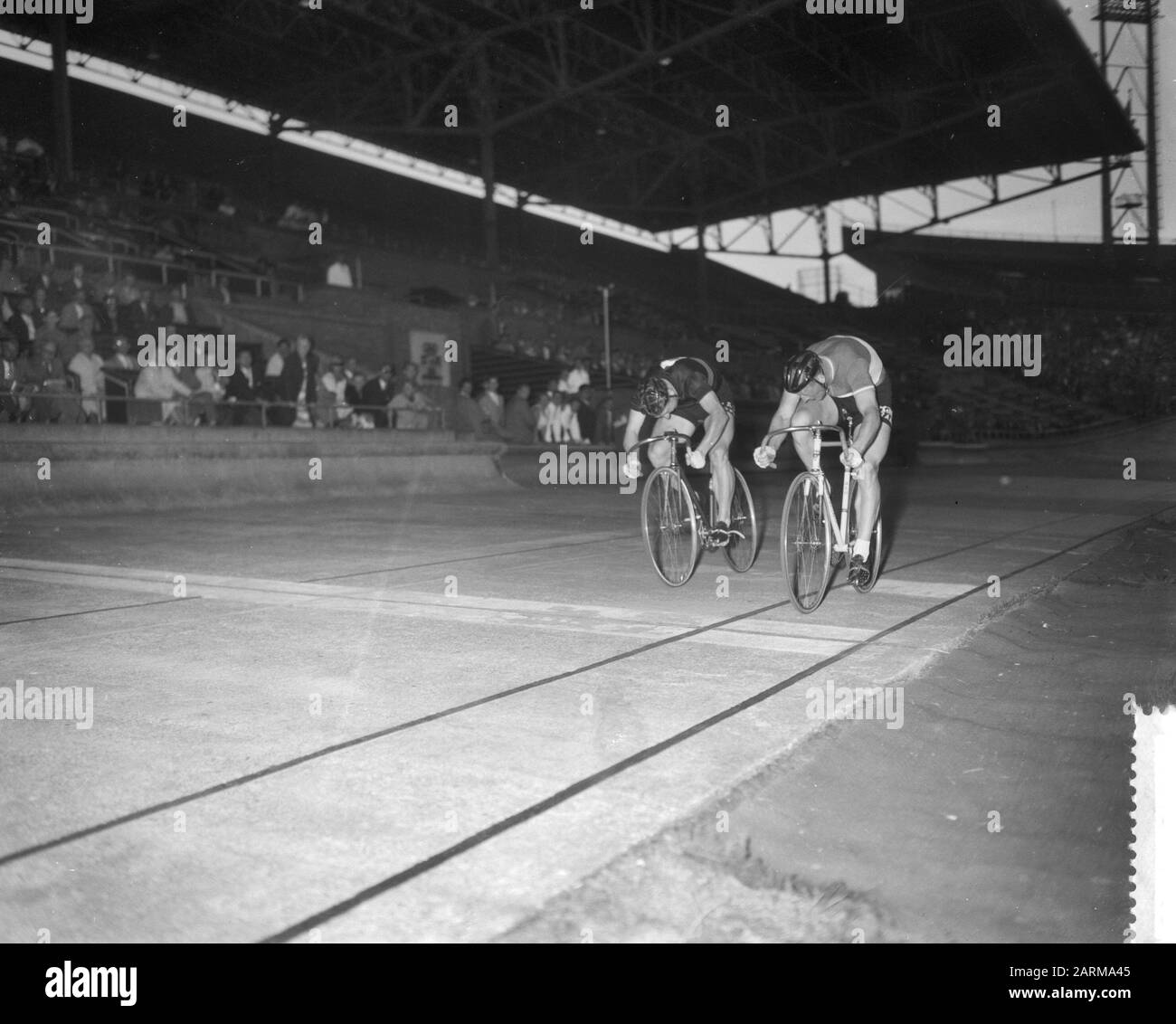 Cycling race in the Olympic Stadium, finish sprints pros Date: 20 July ...