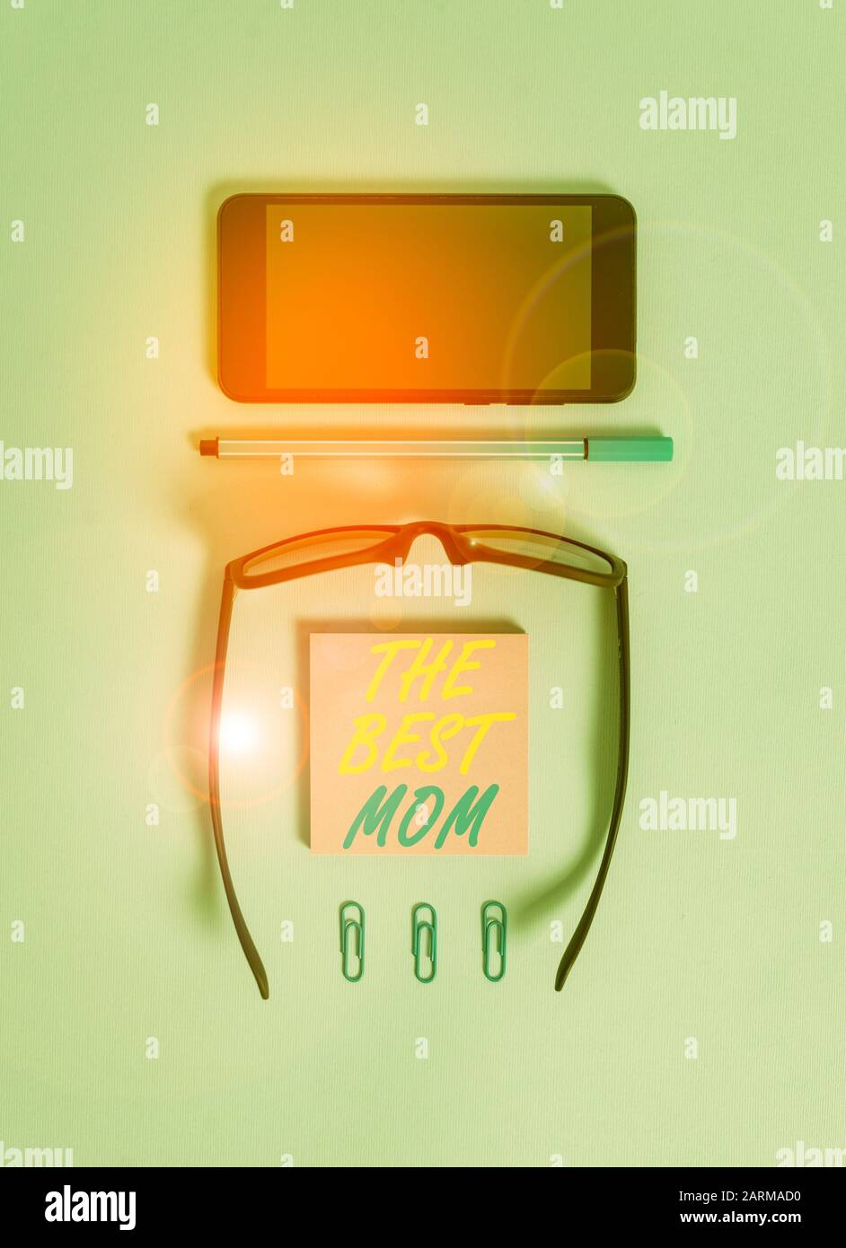 Happy mothers day sticky note hi-res stock photography and images - Alamy