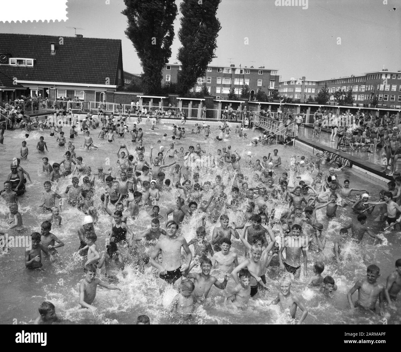 Amsterdam open air swimming pools hi-res stock photography and images ...