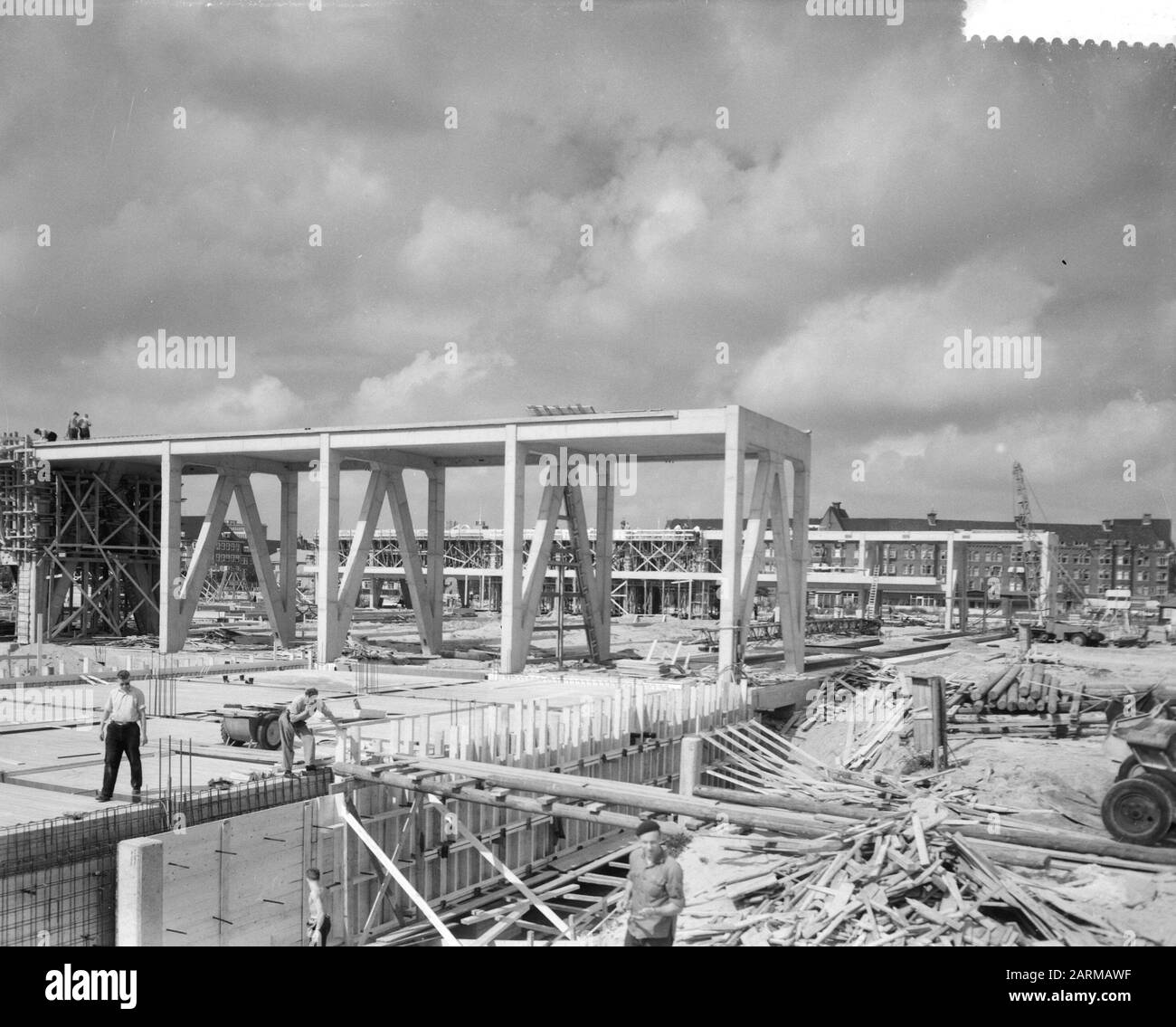 Work on the new RAI building on Europaplein Date: 26 August 1959 Stock ...