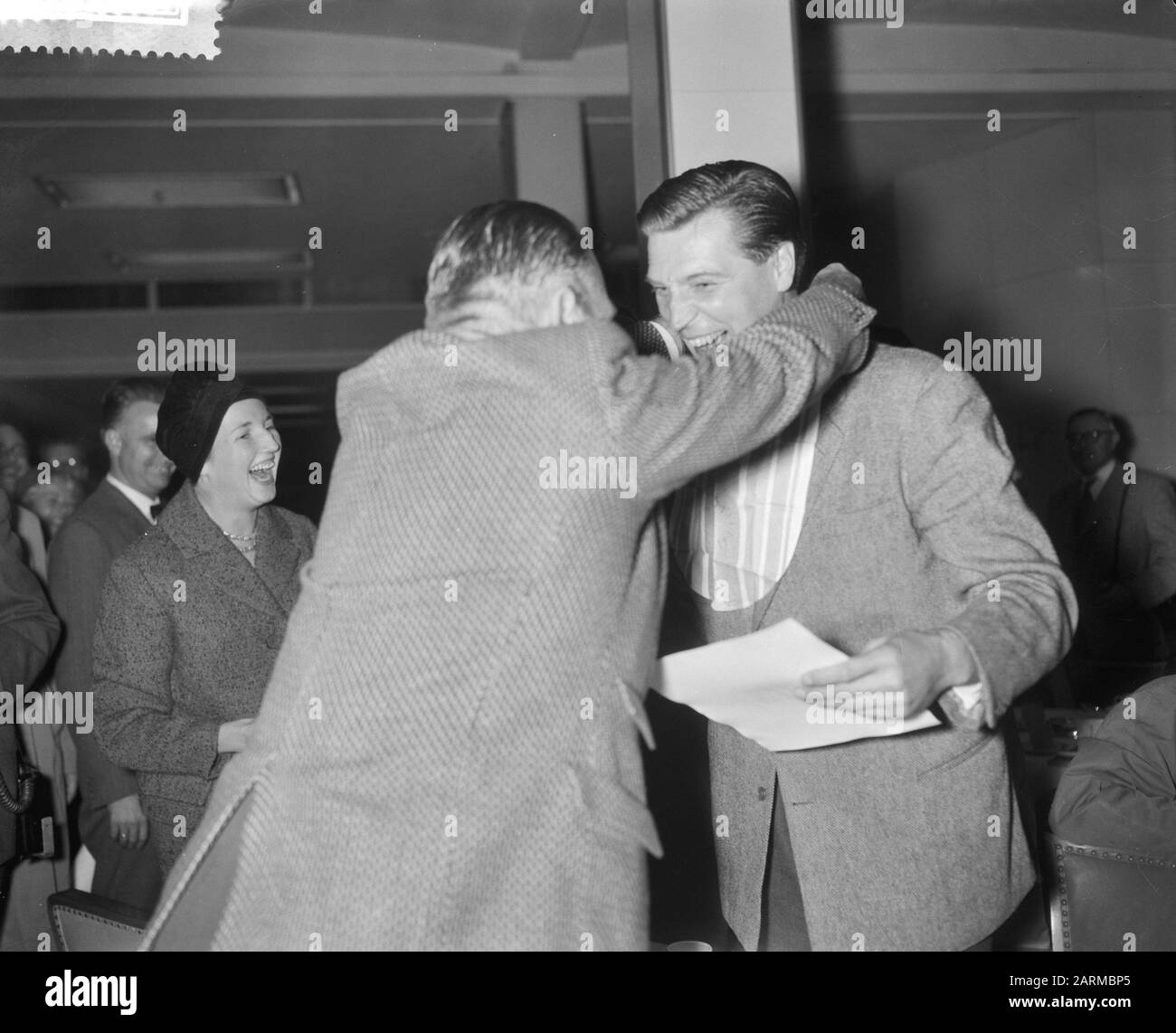 Question Mark Flight Lockheed Electra to Istanbul, Return Date: 29 ...