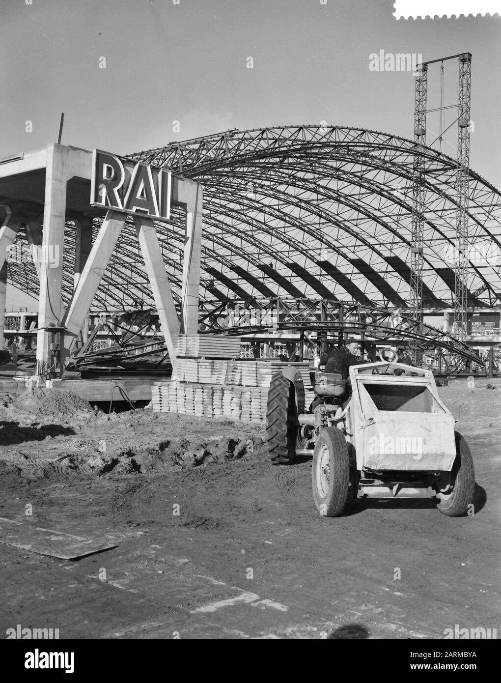 Work construction new RAI building, commissioned for the RAI Date ...