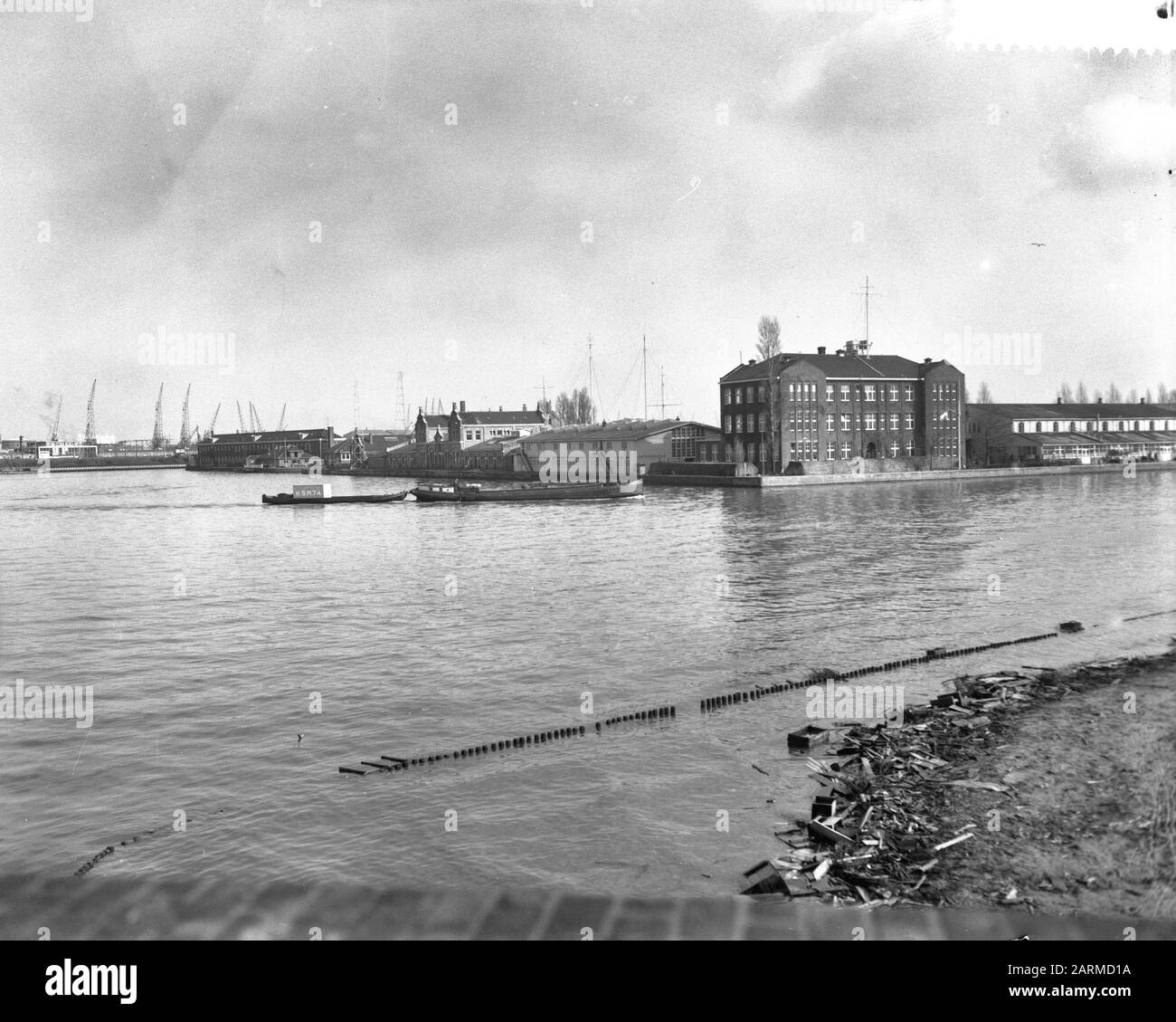 1960 establishment hi-res stock photography and images - Alamy