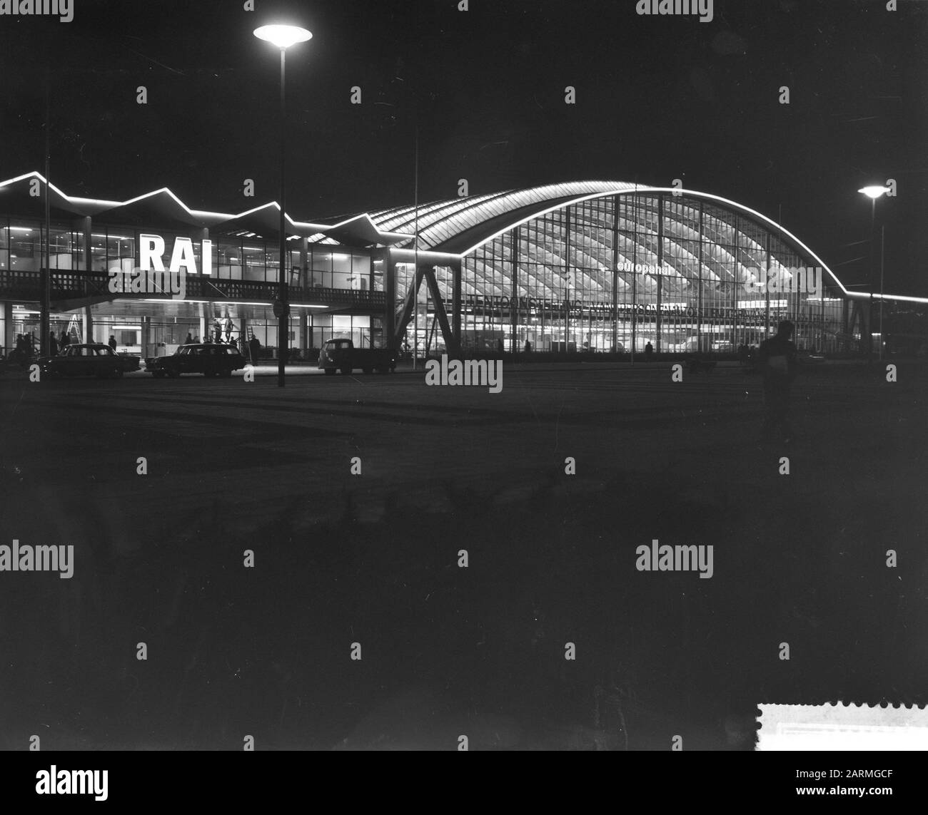 Modernist public buildings architecture Black and White Stock Photos ...