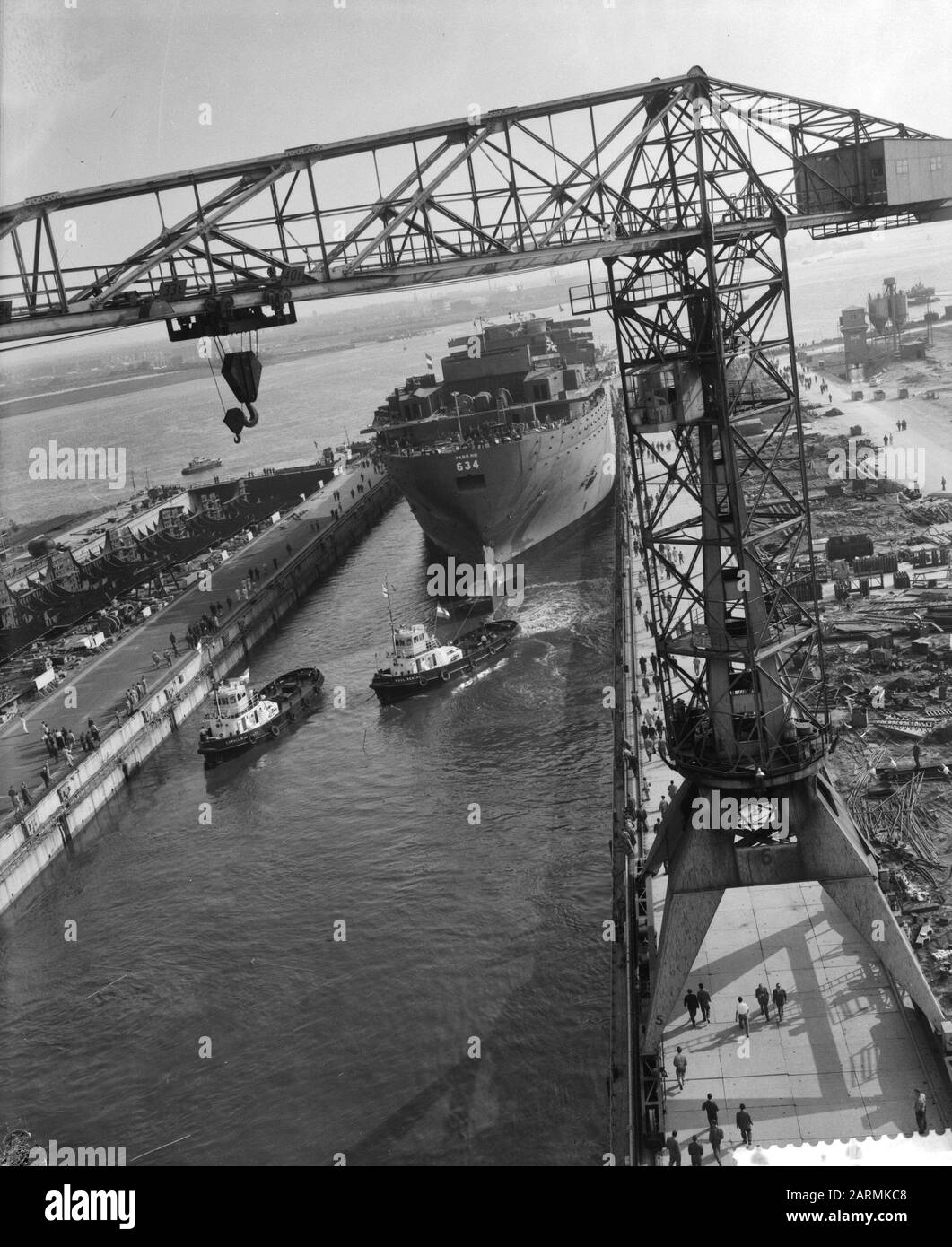 Launching biggest tanker at Verolme. The ship leaves the dock Date ...