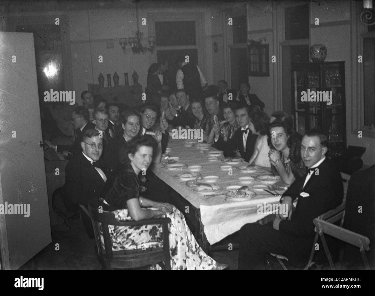 1940s college students hi-res stock photography and images - Alamy