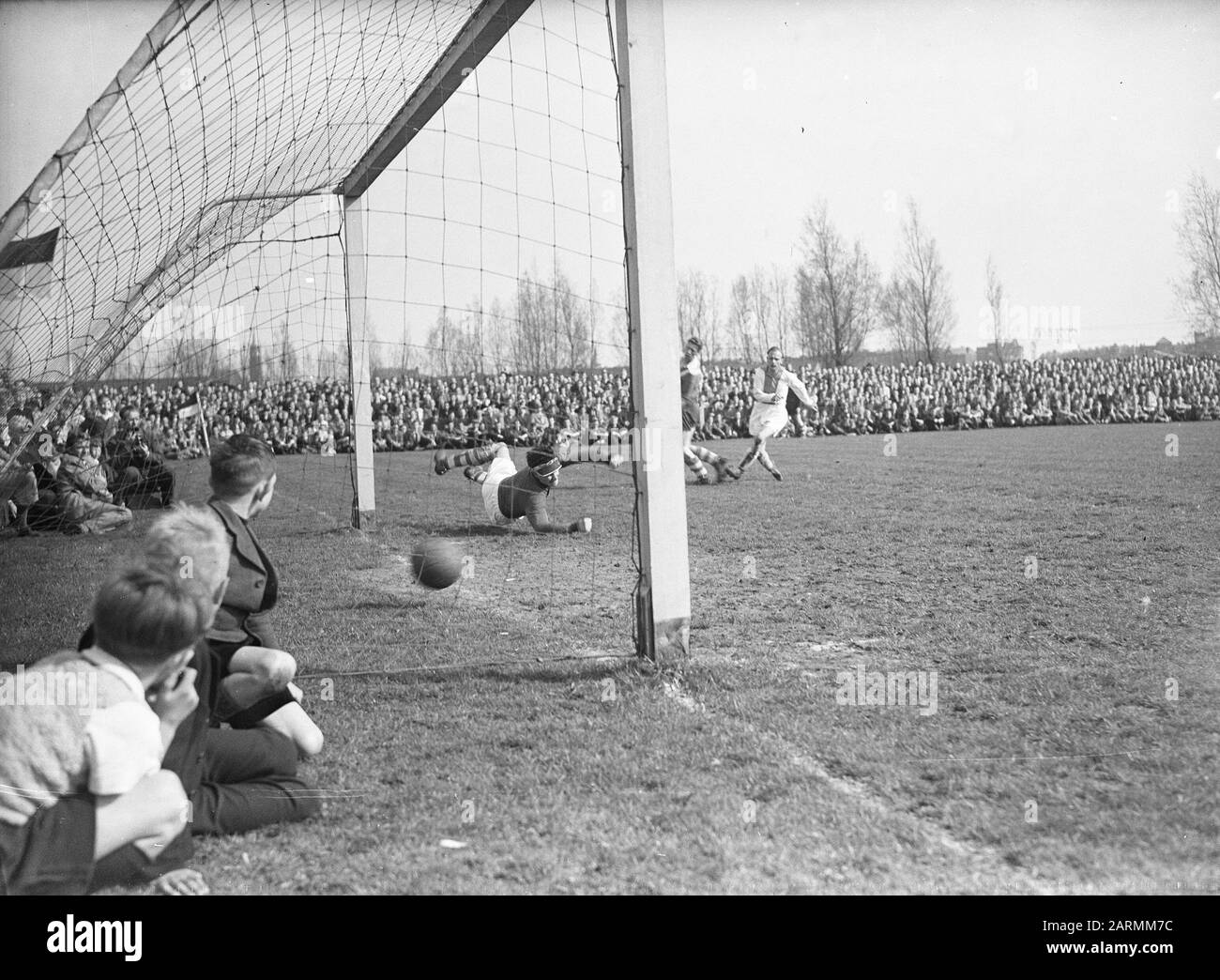 Football community fans Black and White Stock Photos & Images - Alamy