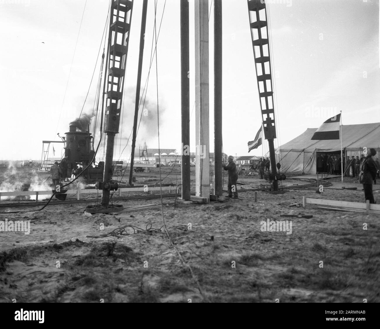 First pile piles for new Herda-factory Date: November 20, 1961 Keywords ...