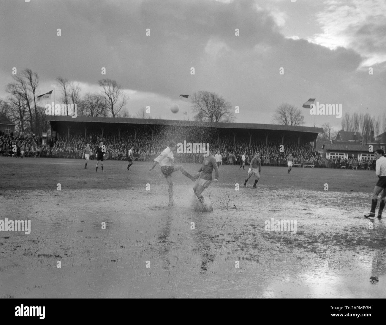 Right joop van Black and White Stock Photos & Images - Alamy