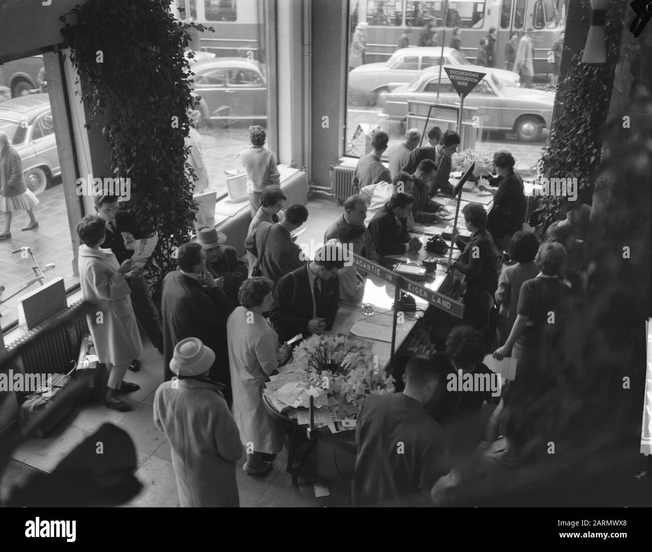 Amsterdam tourist office Black and White Stock Photos & Images - Alamy