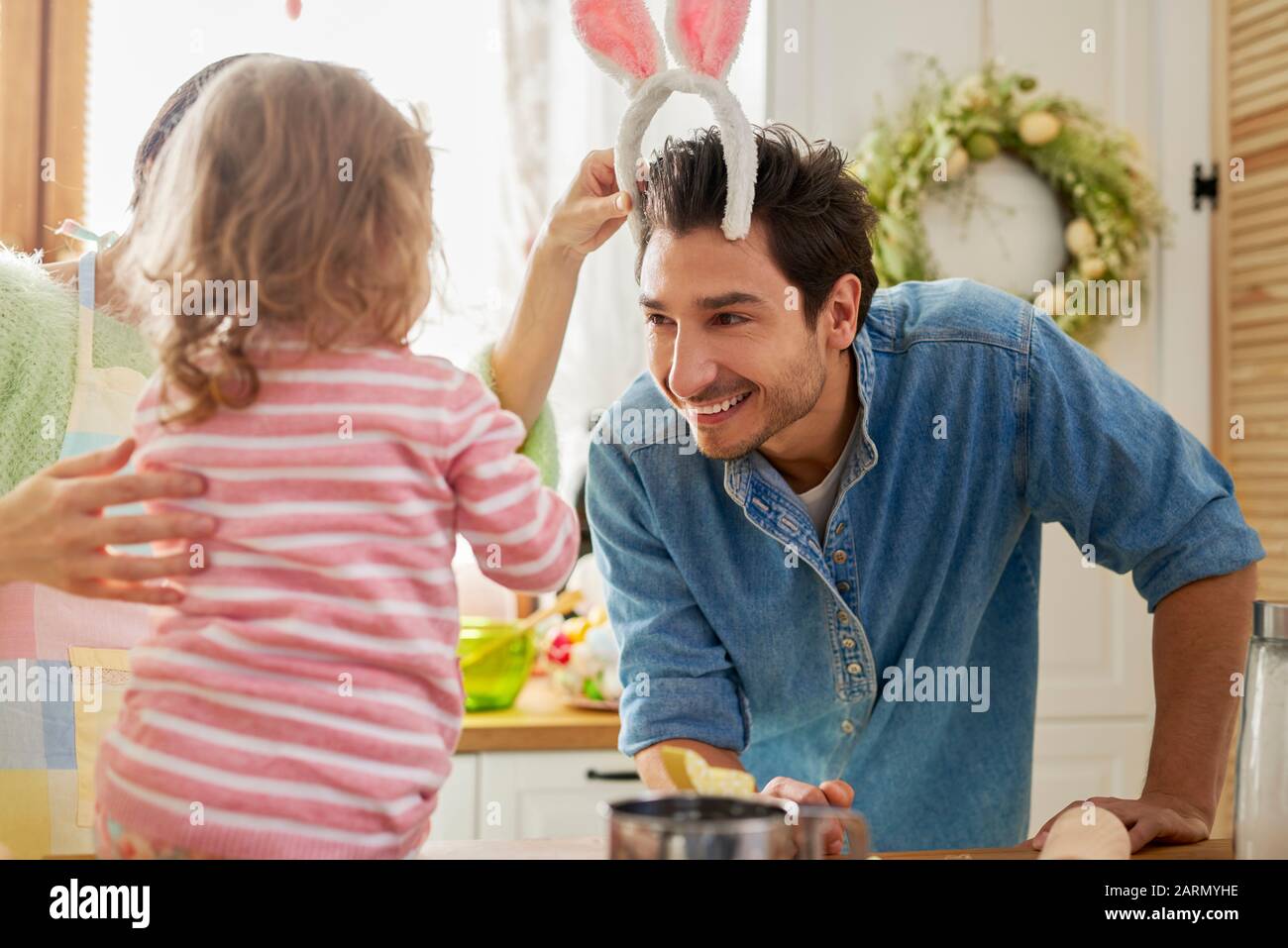 Easter family fun mother child hi-res stock photography and images - Alamy