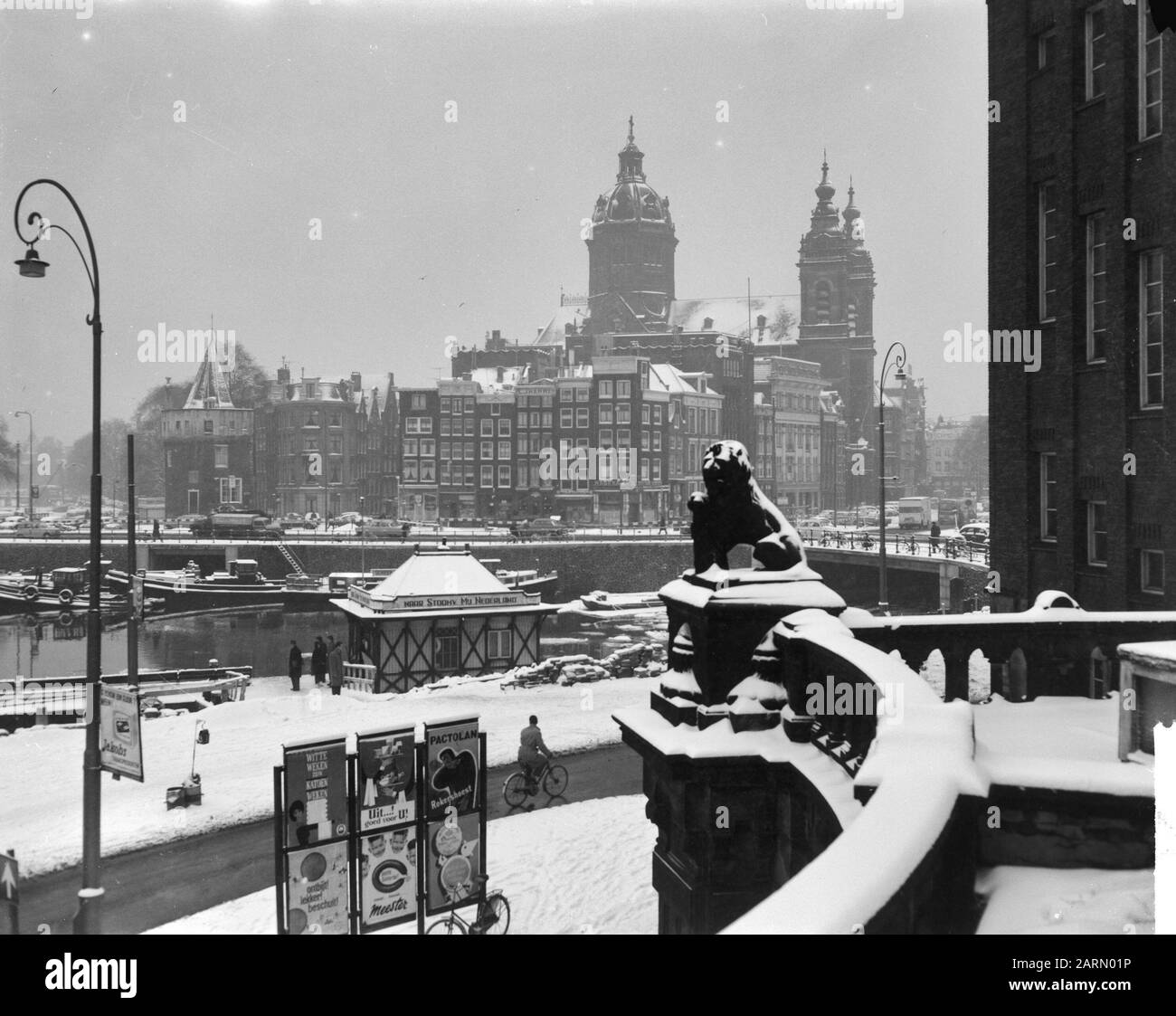 1960s winter scenery Black and White Stock Photos & Images - Alamy