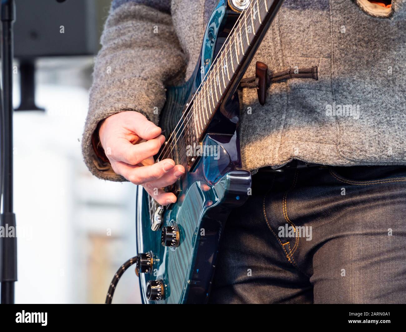Guitar solo artist concert celebrity hi-res stock photography and ...