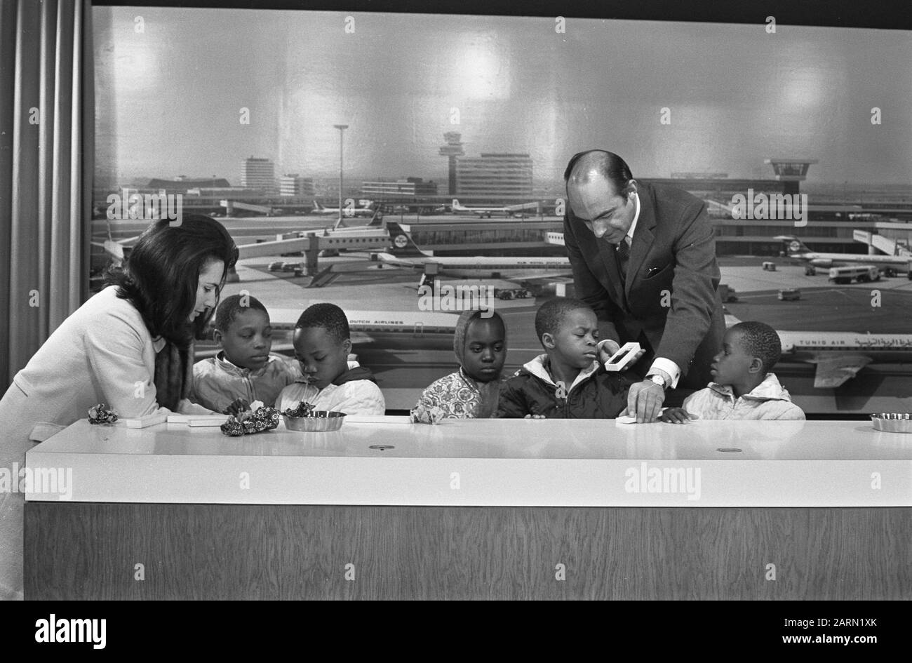 Child biafran war hi-res stock photography and images - Alamy