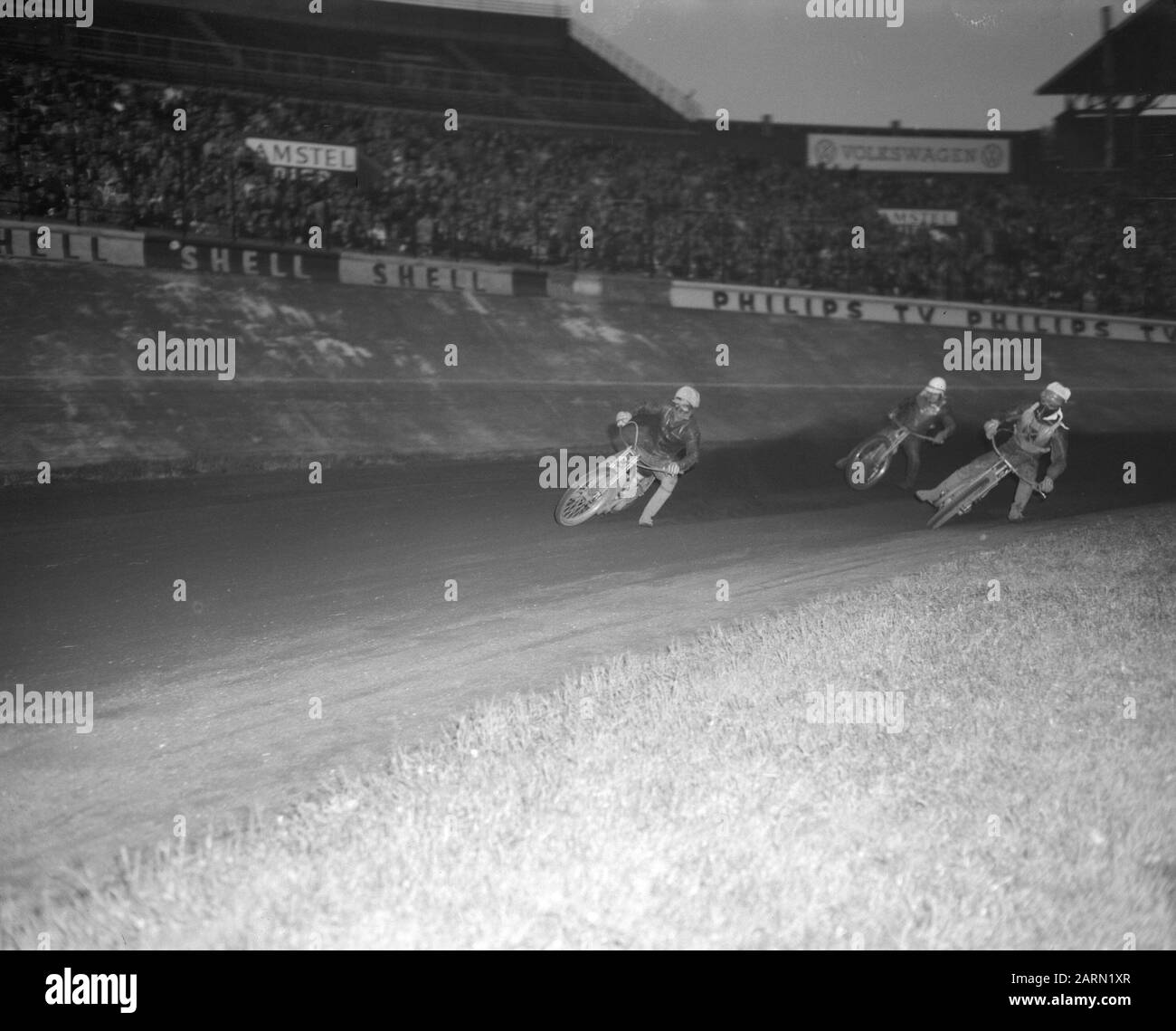 Vierlanden Speedway Races in Olympic Stadium. Voorop Chum Taylor ...
