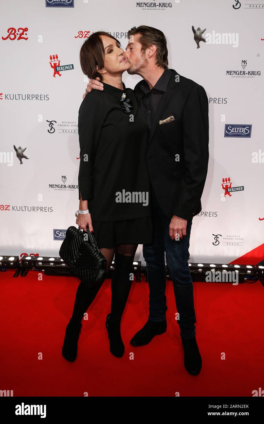 28 January 2020, Berlin: Anouschka Renzi and friend Marc Zabinski come ...