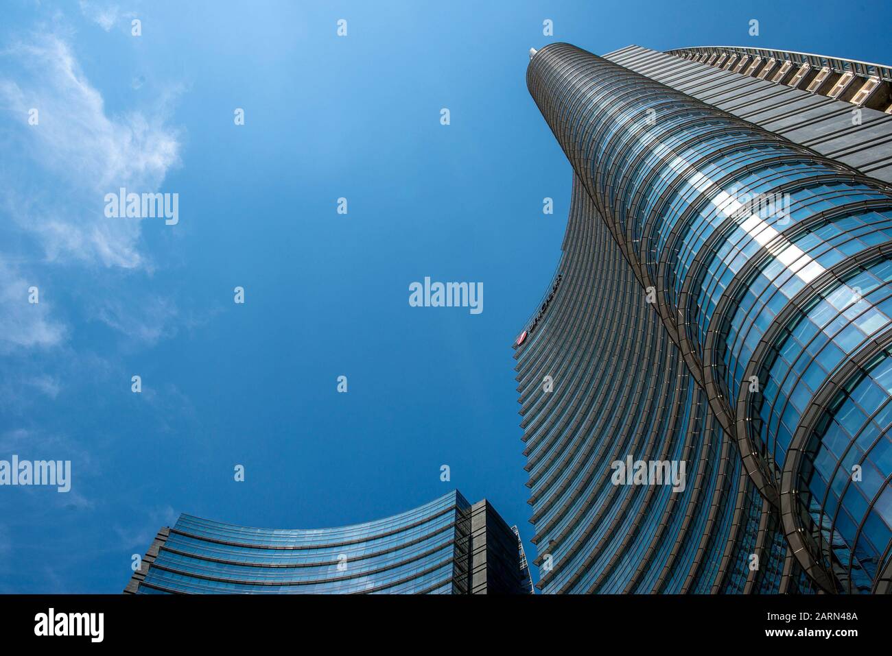 Buildings hi-res stock photography and images - Alamy