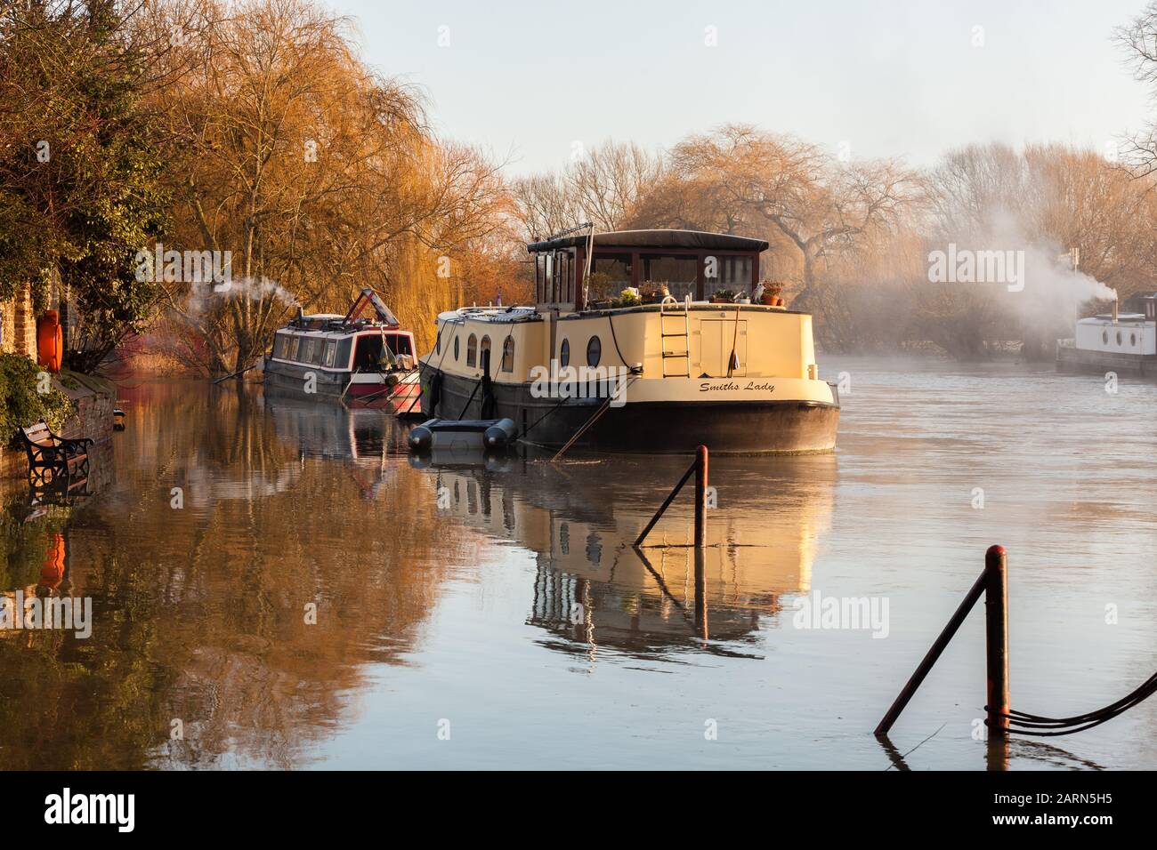 Wallingford river hi-res stock photography and images - Alamy