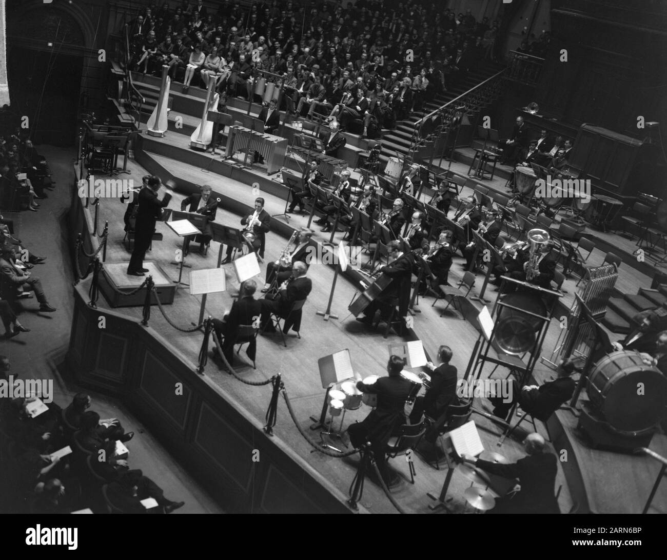 Experimental performance Black and White Stock Photos & Images - Alamy