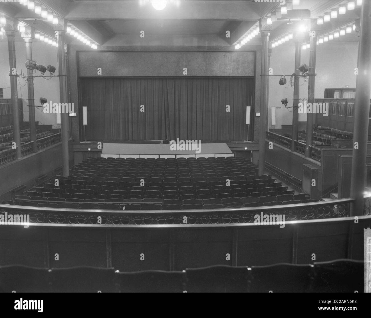 1960s theater hi-res stock photography and images - Alamy