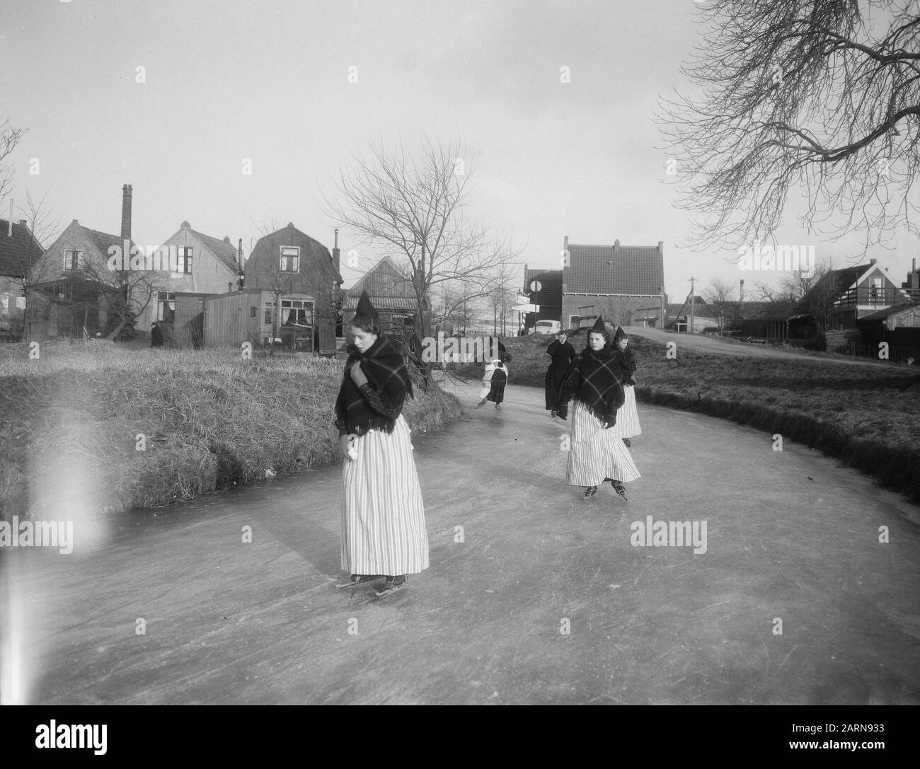 Volendam Girls High Resolution Stock Photography and Images - Alamy