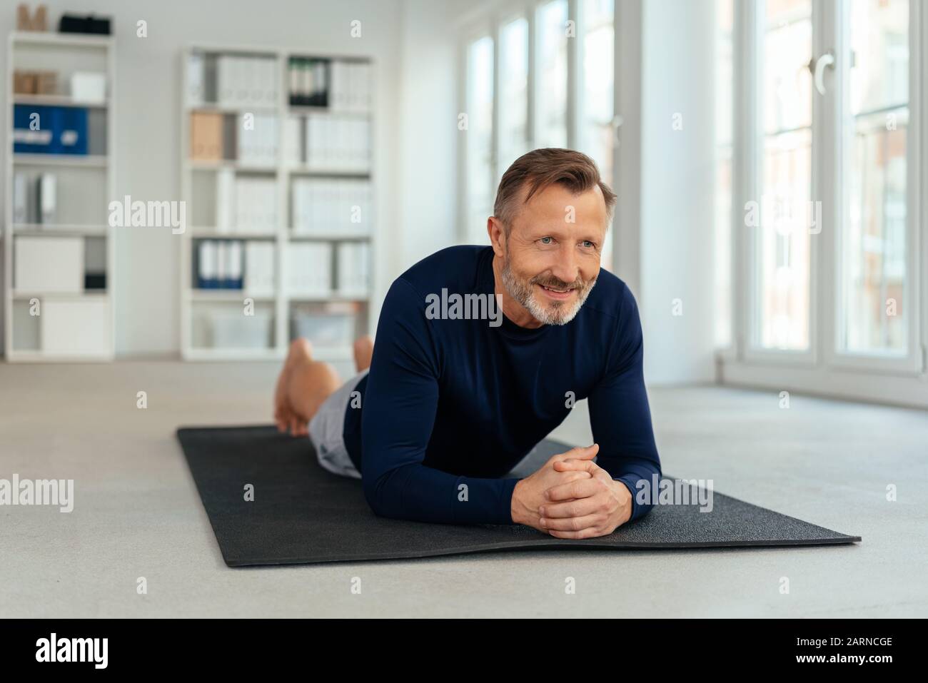 Lying on elbows hi-res stock photography and images - Alamy