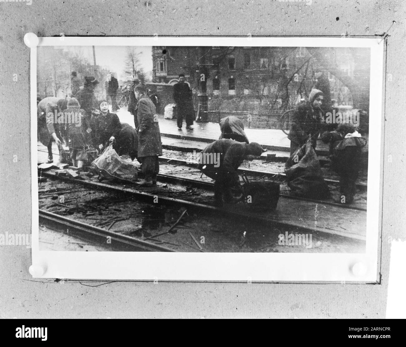 Hunger winter 1944 hi-res stock photography and images - Alamy