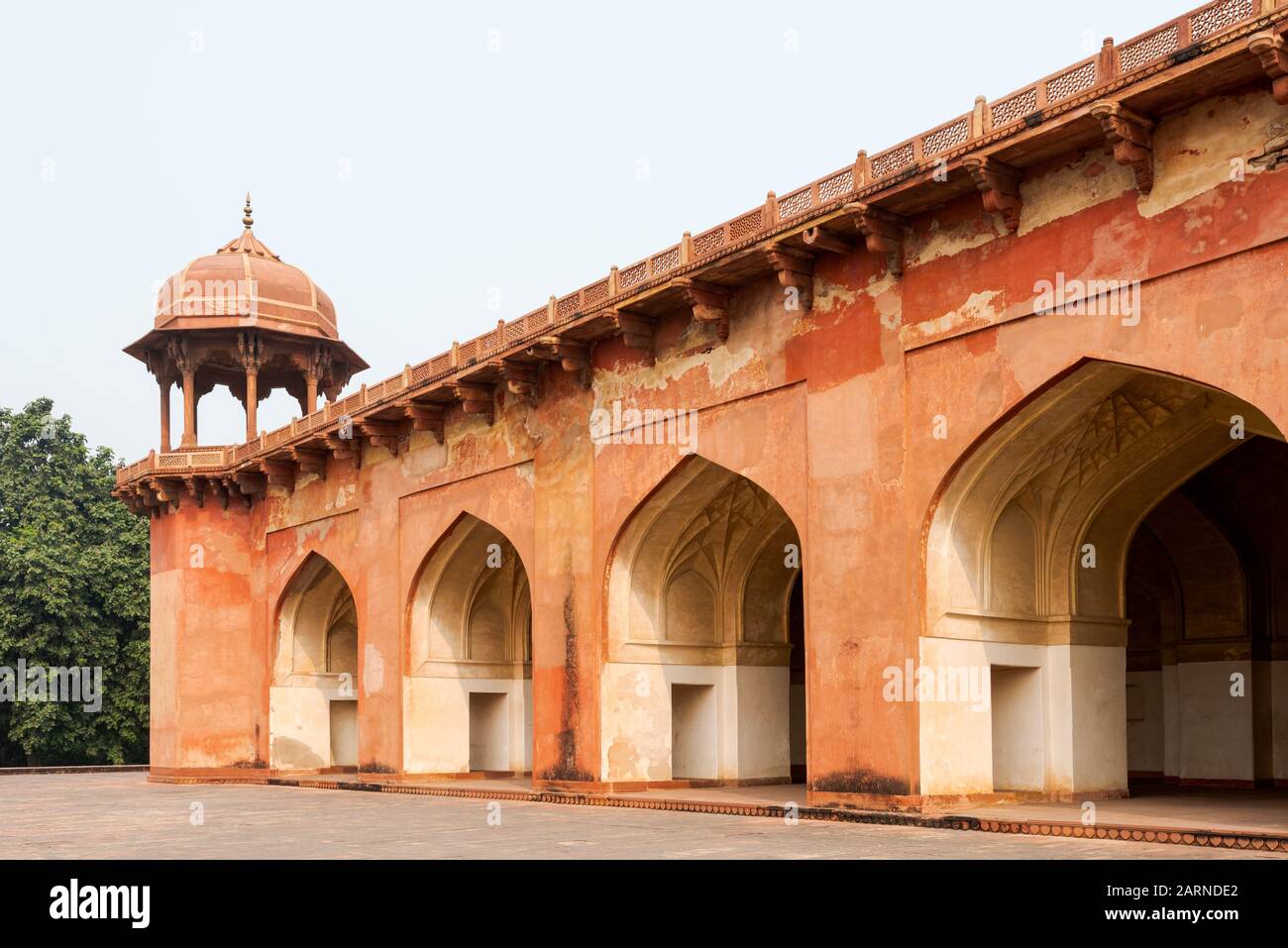 Akbar mughal dynasty hi-res stock photography and images - Alamy