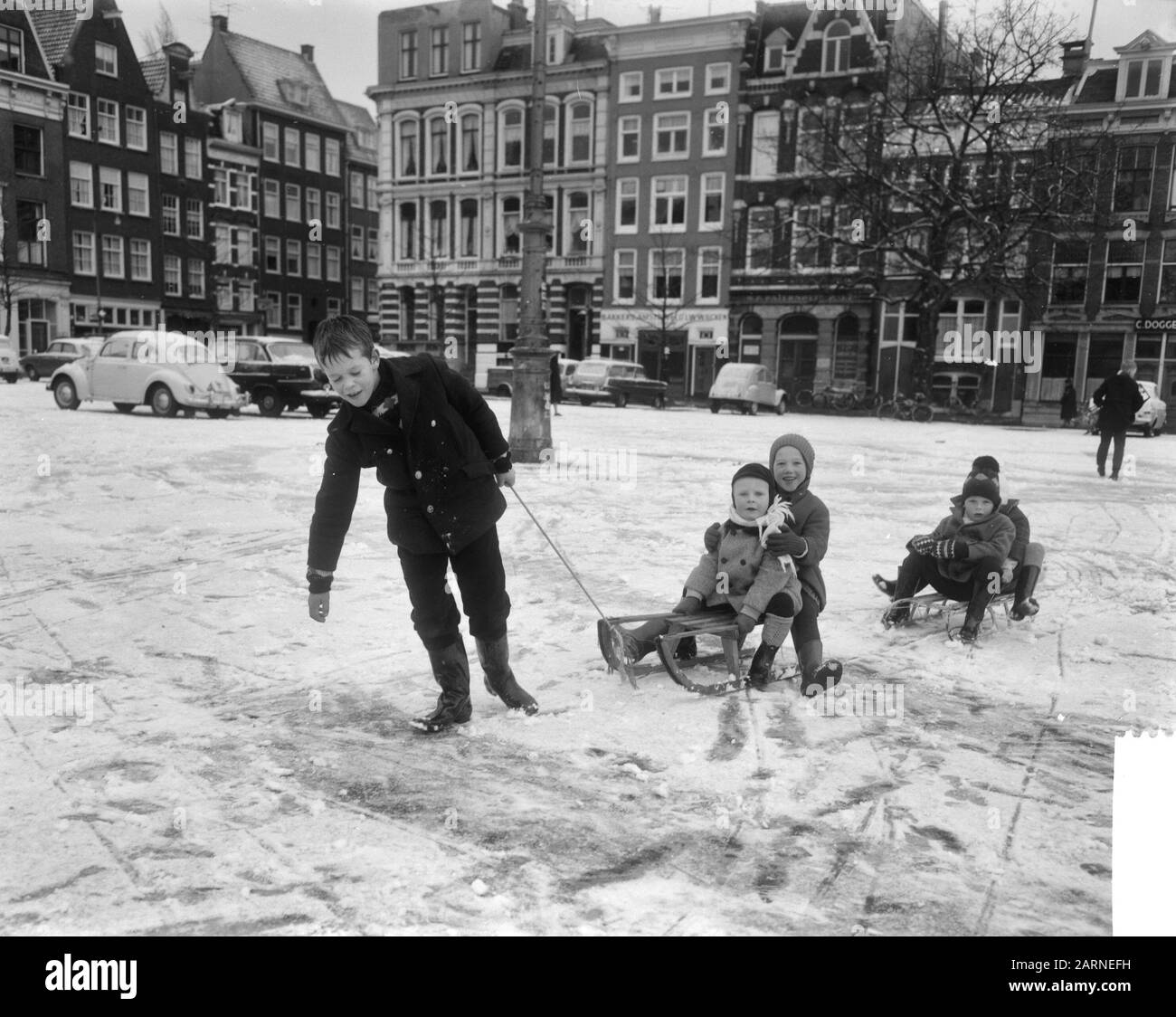 Kids sleigh Black and White Stock Photos & Images - Alamy