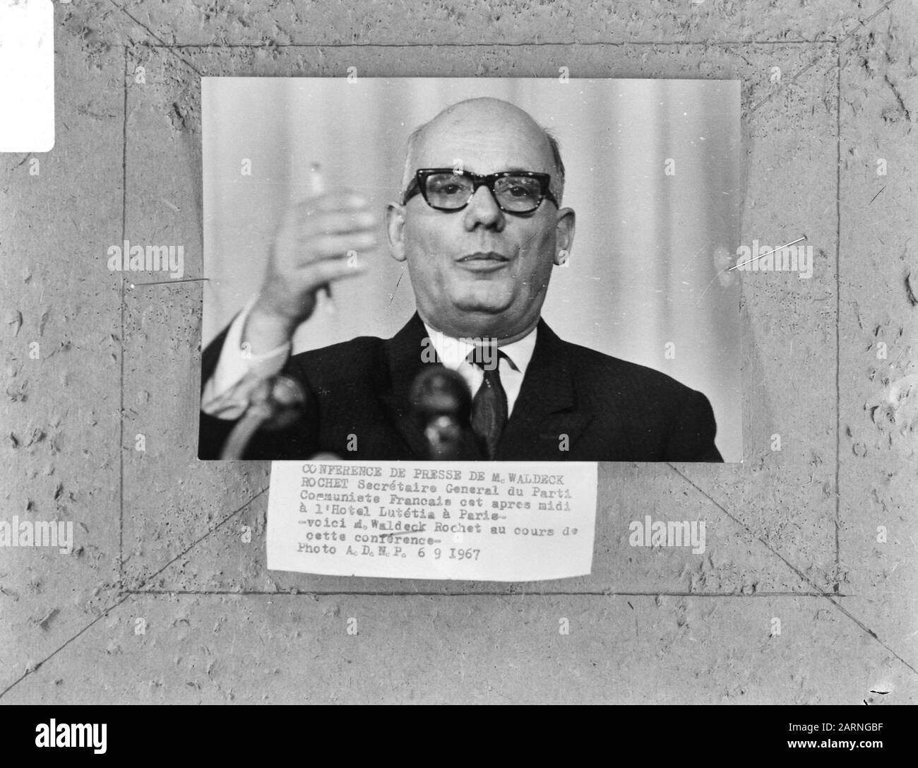 French leftist party france Black and White Stock Photos & Images - Alamy