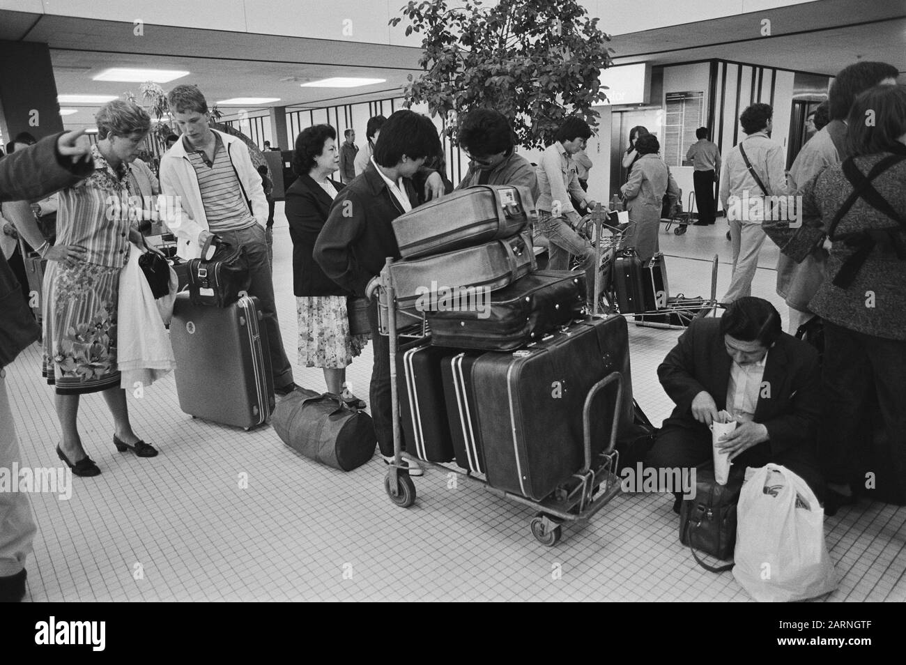 Holiday 1981 started hi-res stock photography and images - Alamy