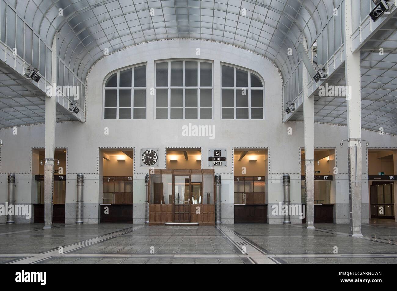 Vienna secession interior hi-res stock photography and images - Alamy