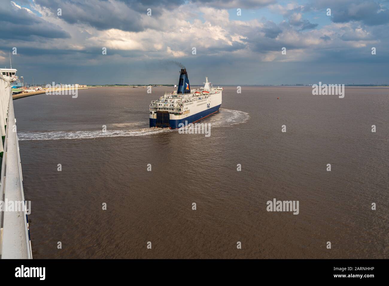 Humber ferry hi-res stock photography and images - Alamy
