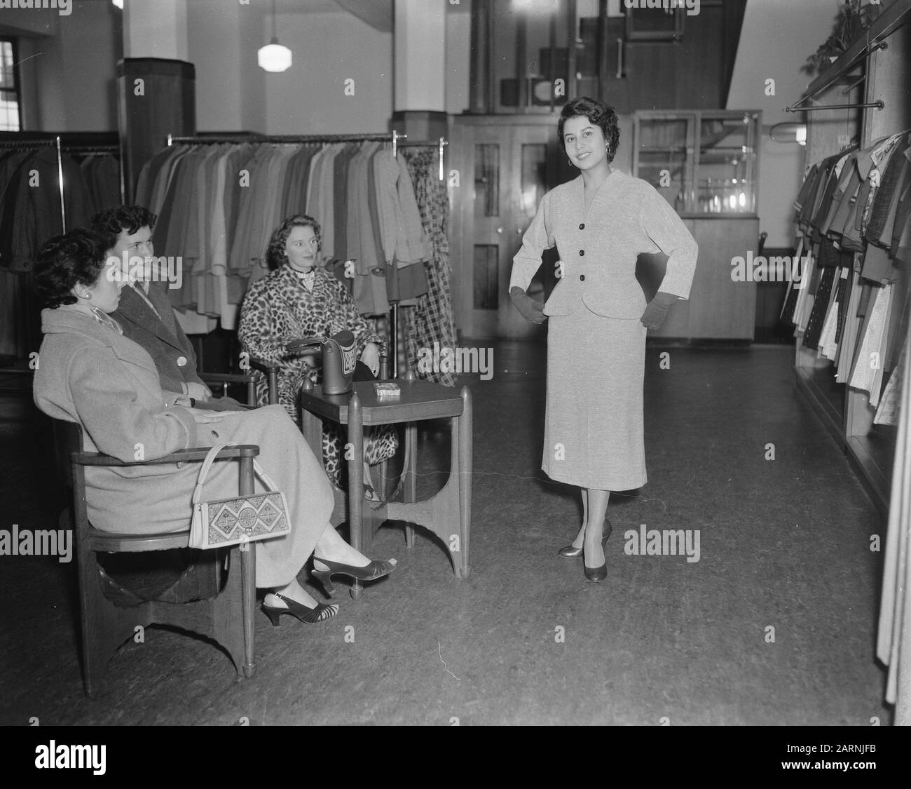 Group military civilian personnel Black and White Stock Photos & Images ...