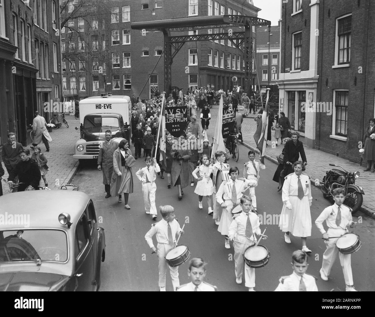 Afternoon parade Black and White Stock Photos & Images - Alamy