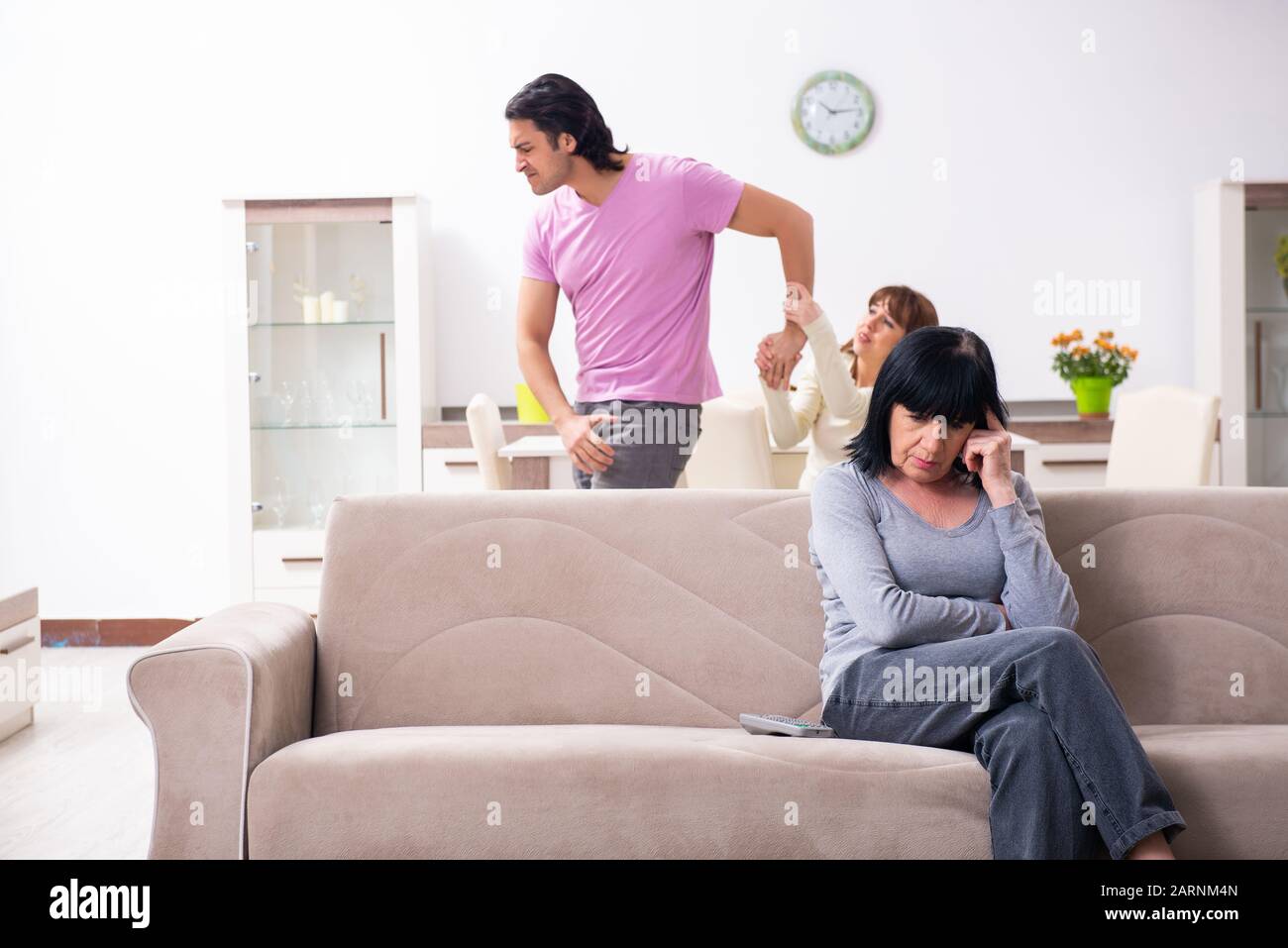 Woman mother in law fight hi-res stock photography and images - Alamy