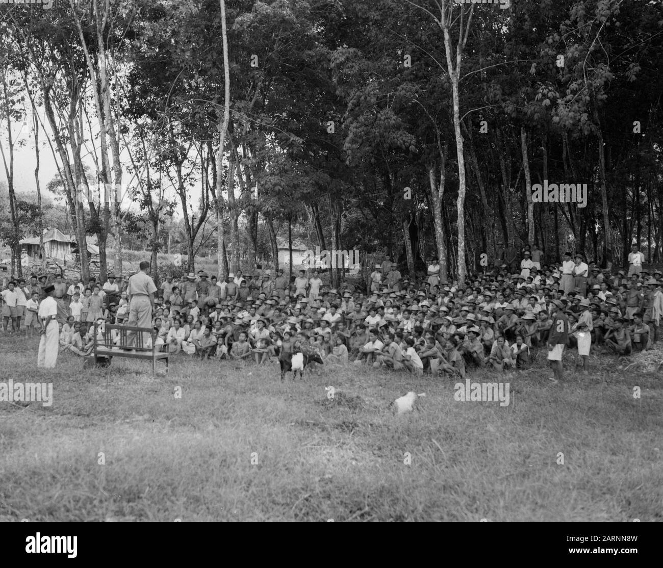 Previous speaker hi-res stock photography and images - Alamy