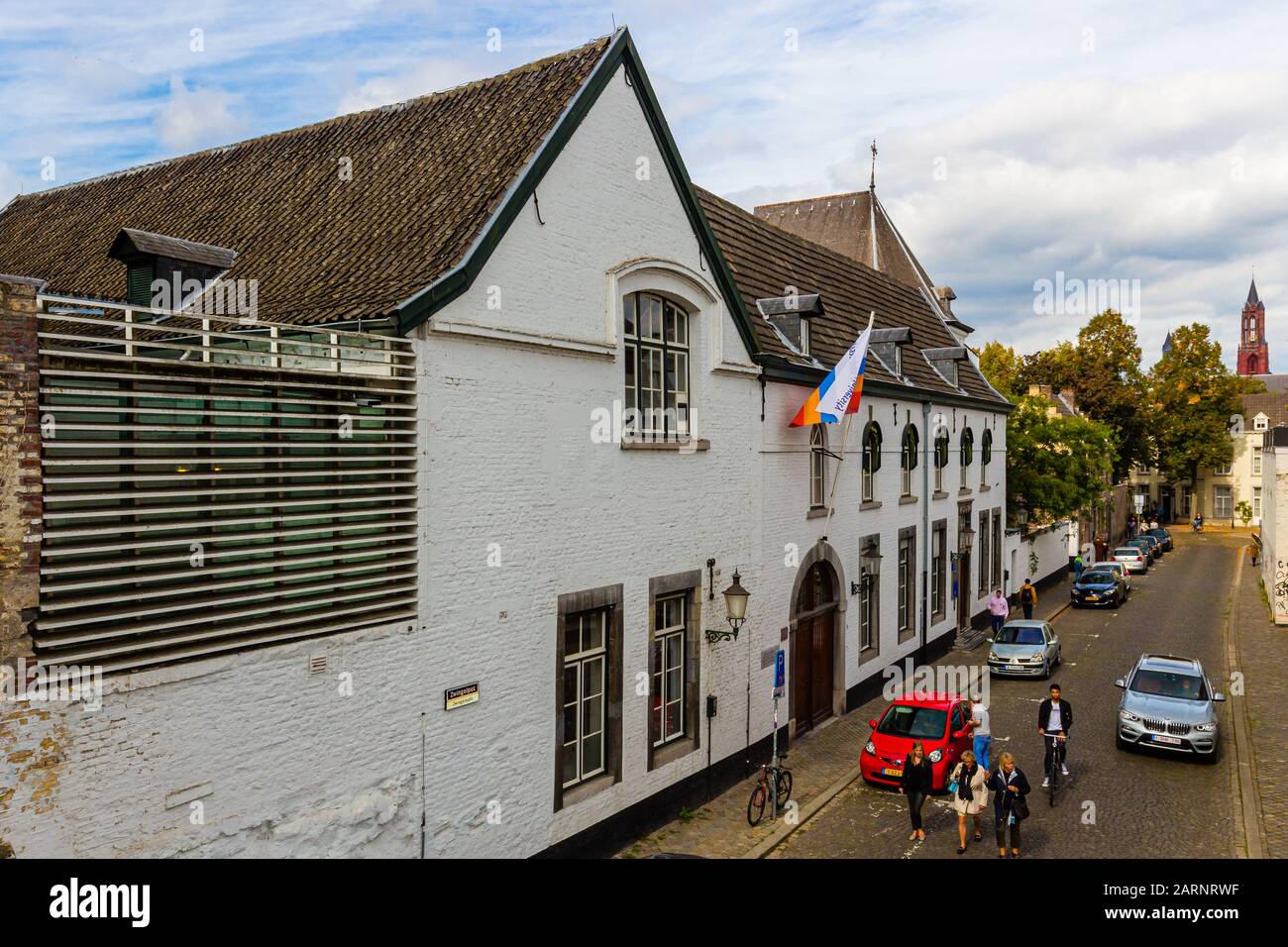 University College Maastricht (UCM) is a liberal arts and Sciences ...