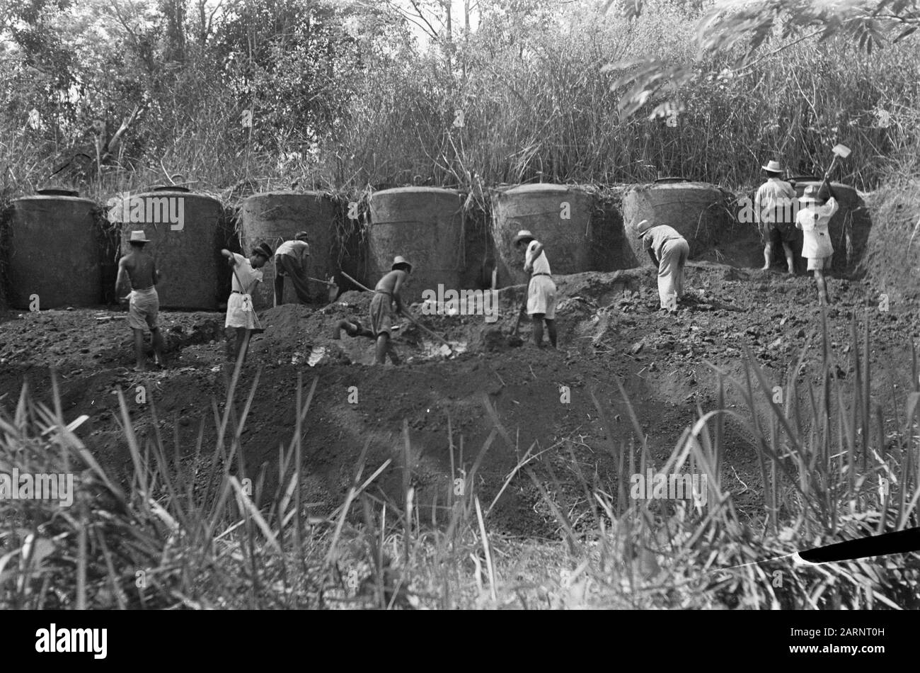 Dug in battery hi-res stock photography and images - Alamy