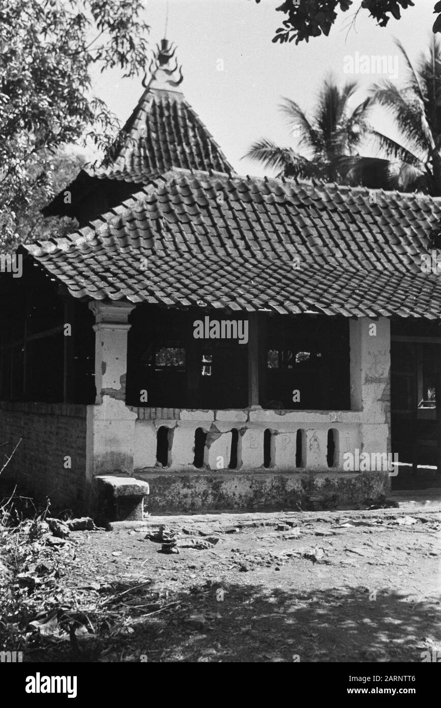 Urban letter b Black and White Stock Photos & Images - Alamy