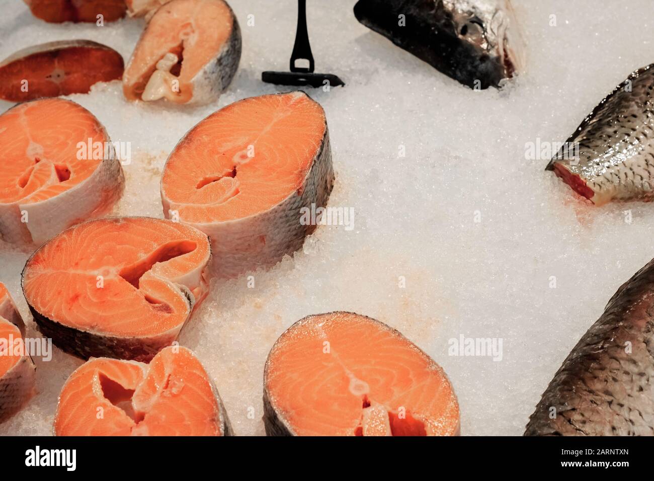 Sliced fish on ice hi-res stock photography and images - Alamy
