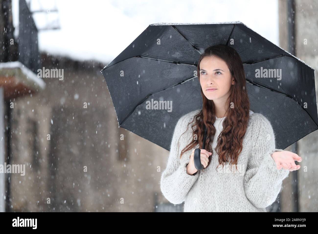 Disappointed girl hi-res stock photography and images - Alamy