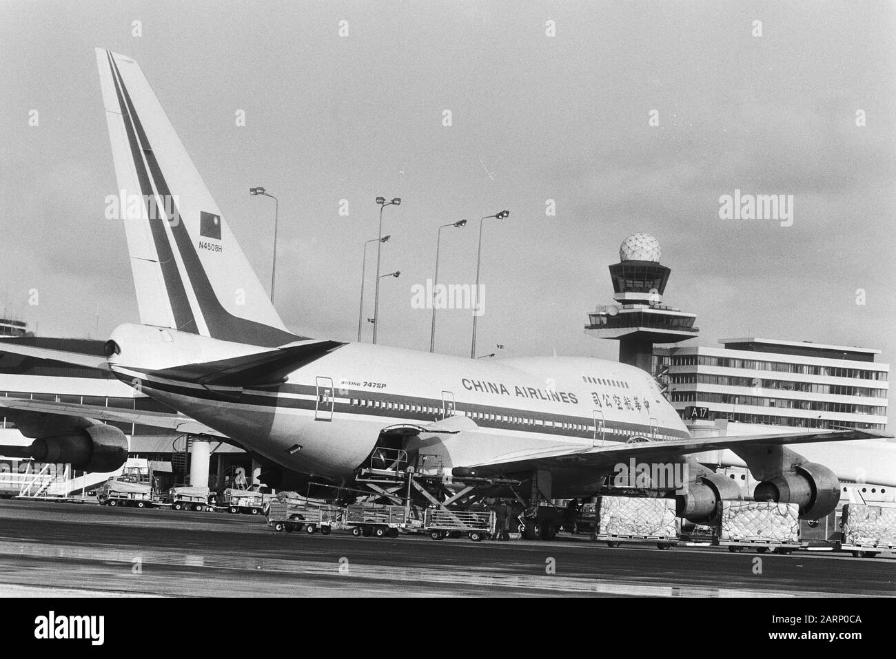First flight of the Taiwanese airline China Airlines at Schiphol ...