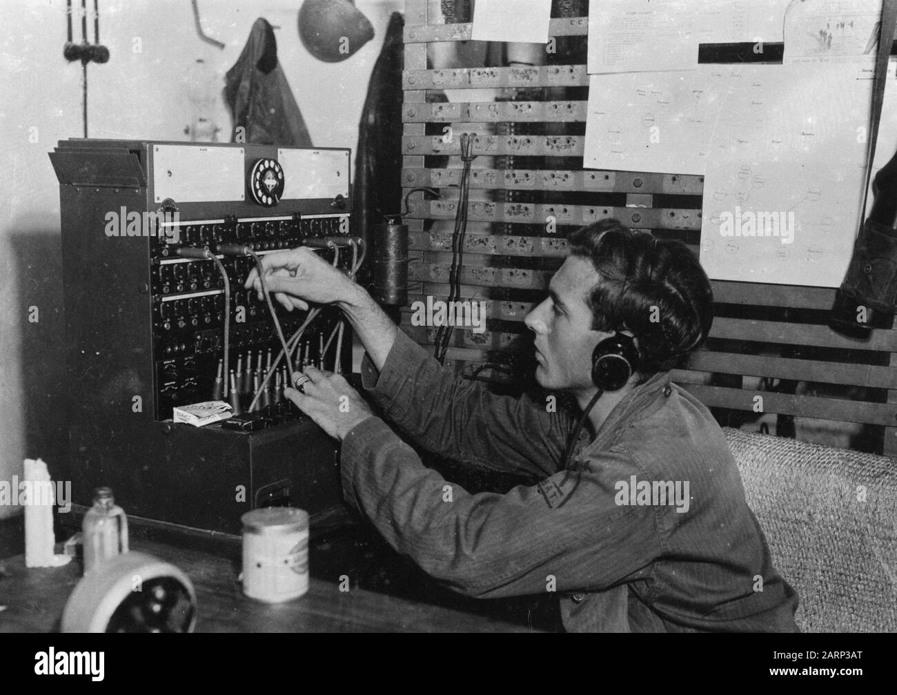 1940s telephone operator Black and White Stock Photos & Images - Alamy