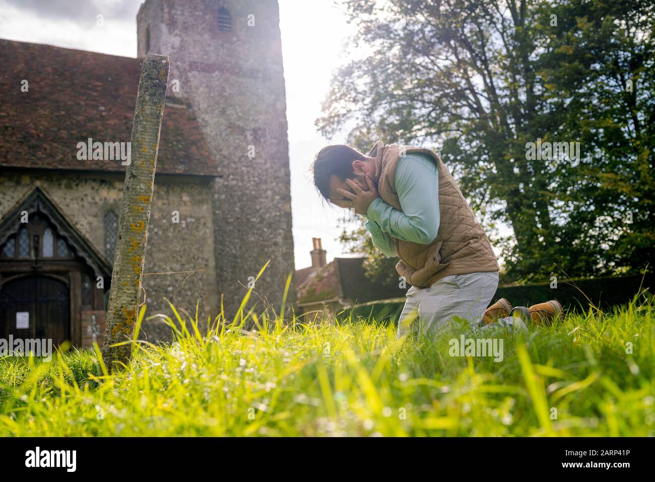 Man in cemetery hi-res stock photography and images - Alamy