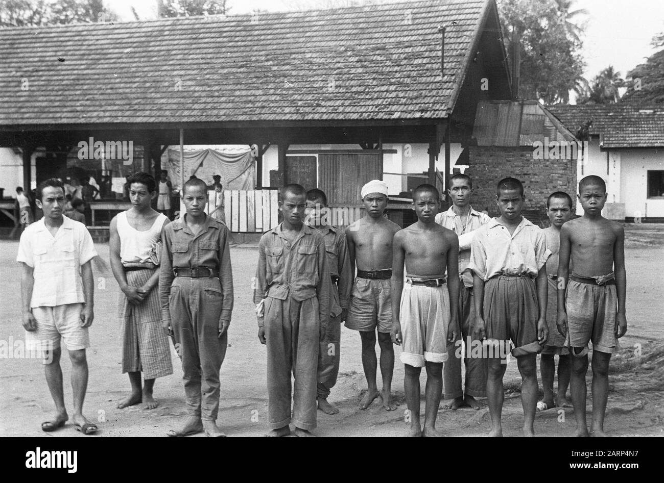 Ten captured Indonesians or prisoners of war Japanese? Date: 1947/01/01 ...