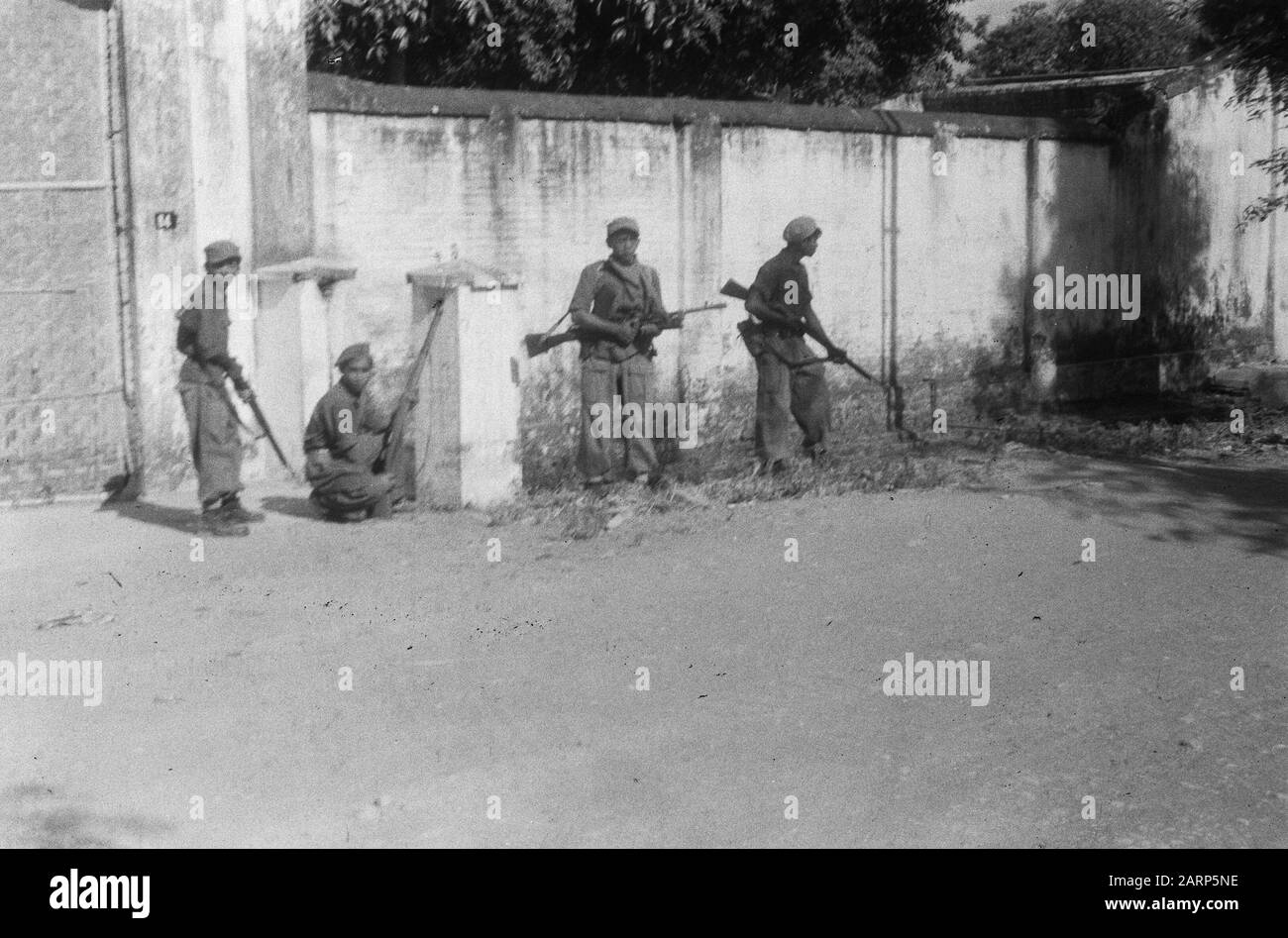 Knil soldiers Black and White Stock Photos & Images - Alamy